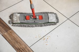 Top 7 Best Old Fashioned Dust Mops Reviews - Buying Guides 2022