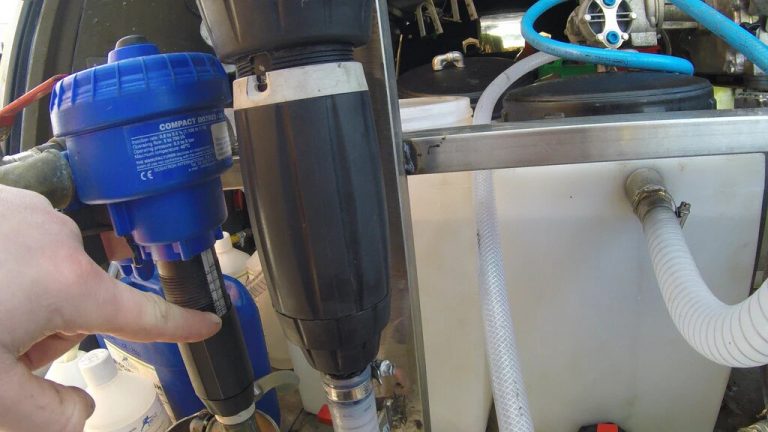 How to Build a Soft Wash System - (4 Best Steps)