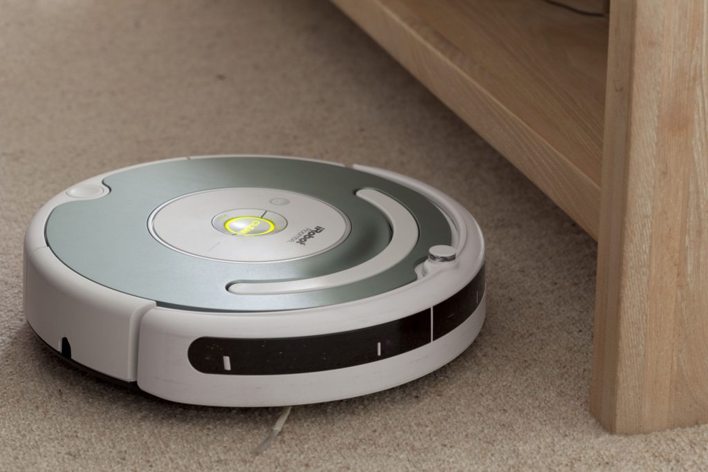 iRobot Roomba 620 vs 761 - Which One Is The Best To Chose In 2022