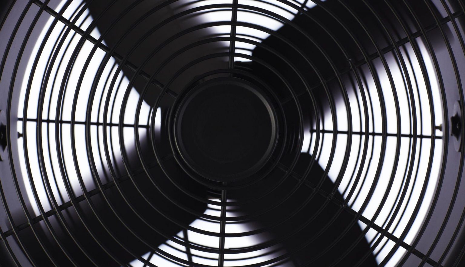 How To Clean a Wind Machine Fan : 6 Steps To Follow