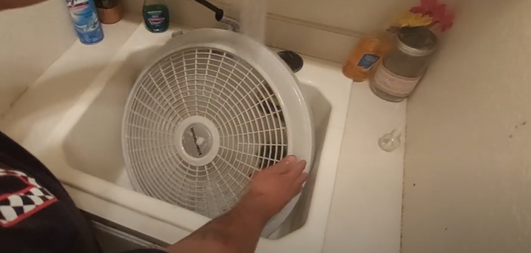 How To Clean a Wind Machine Fan : 6 Steps To Follow